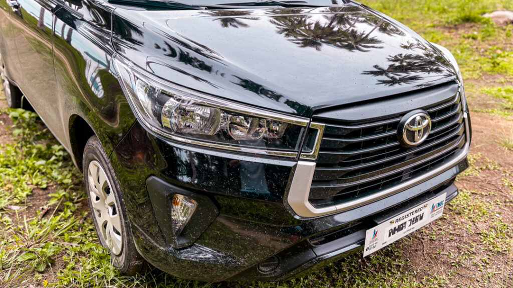 2024 Toyota Innova 2.8 XE A/T - Car Review | Still a right formula ...