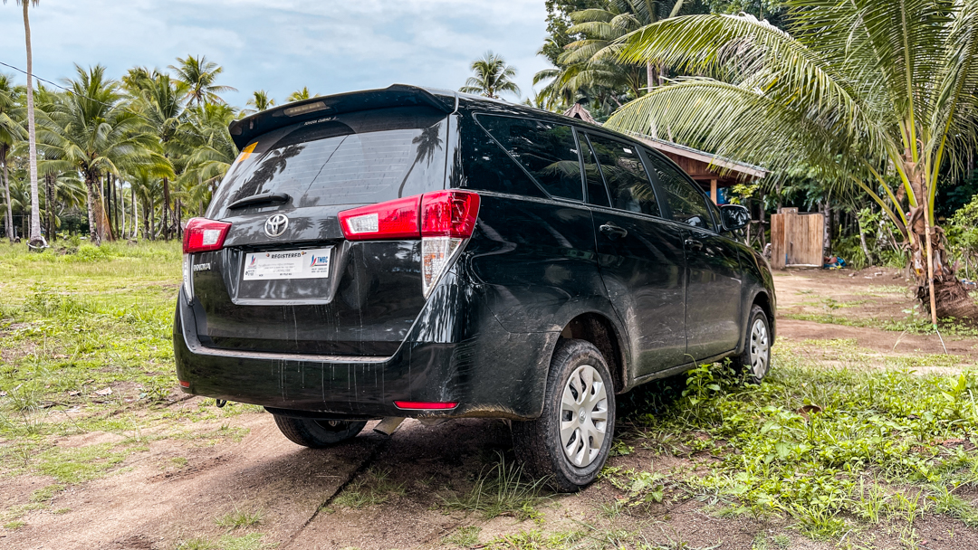 2024 Toyota Innova 2.8 XE A/T - Car Review | Still a right formula ...