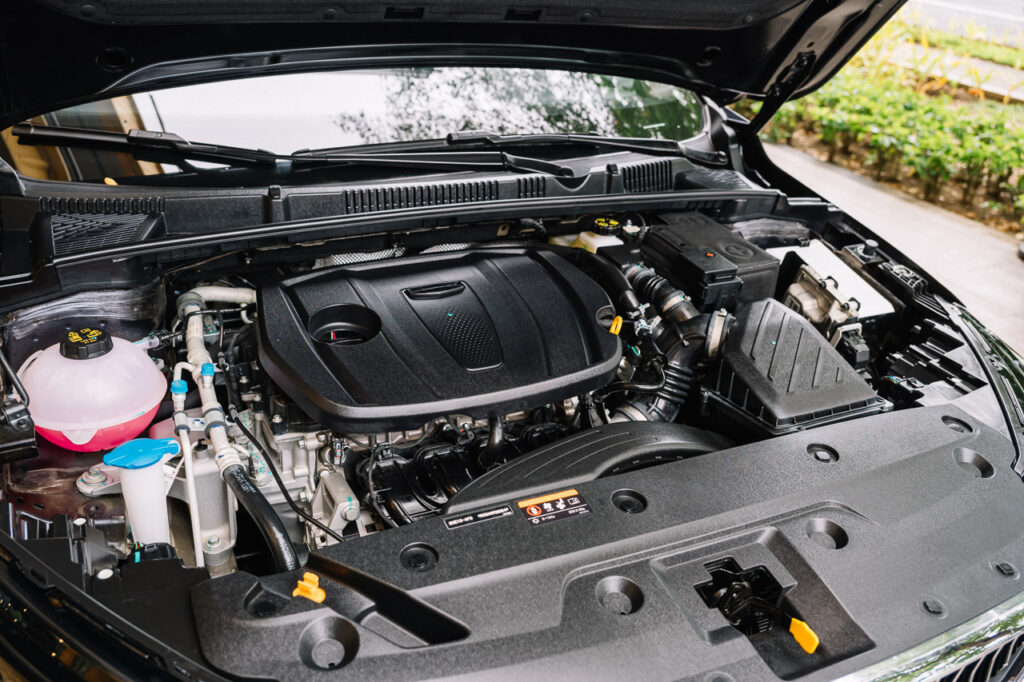 The Geely Emgrand gets more power, Apple CarPlay for 2025 - TheAutoPH