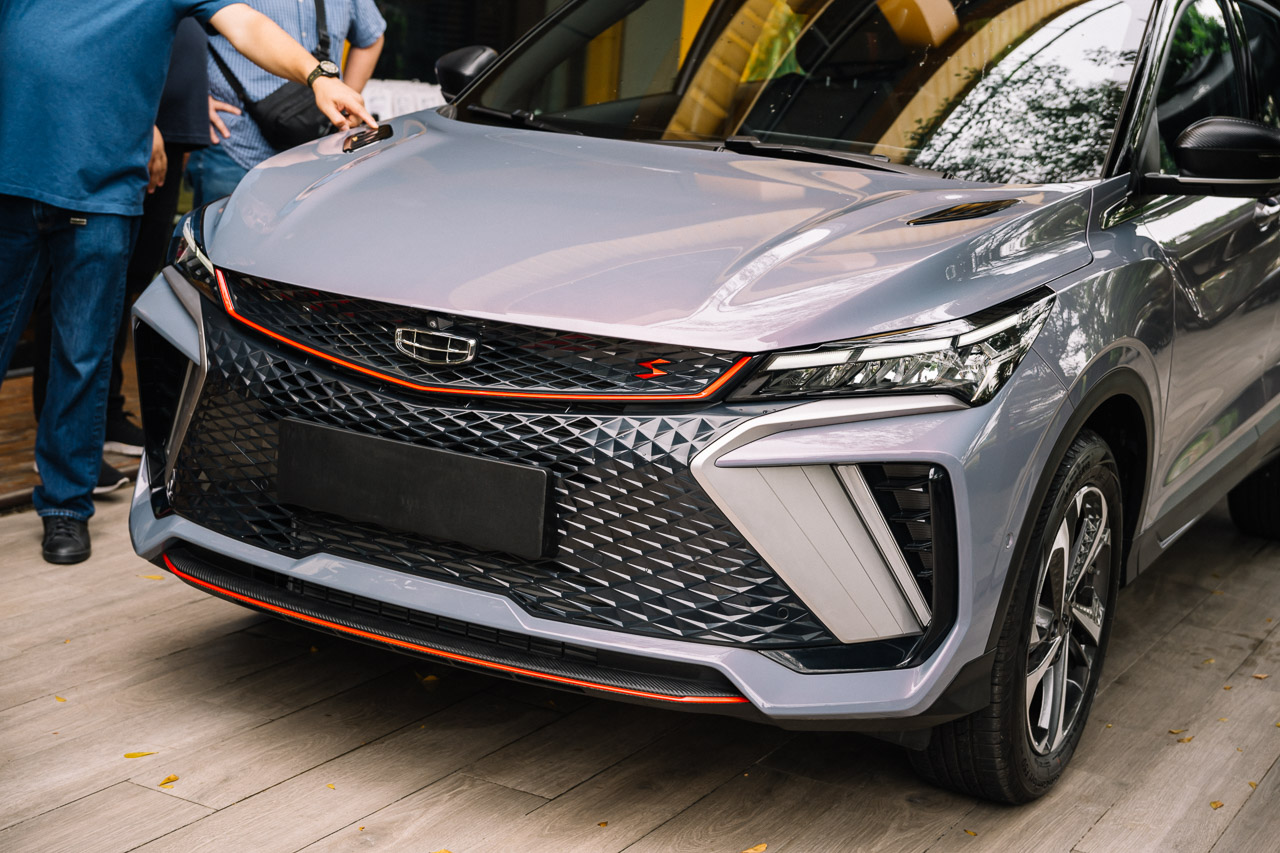 We finally get to see the new Geely Coolray in person, price starts at ...