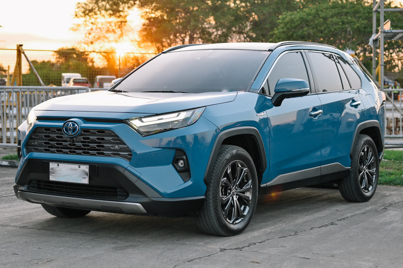 Toyota RAV4 takes back crown as world’s best selling car for 2024 ...