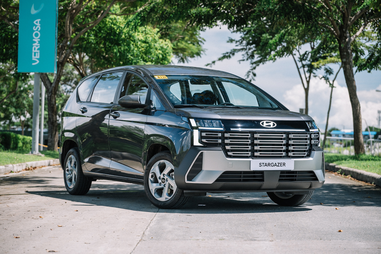 The controversial Hyundai Stargazer facelift has arrived in PH, price ...